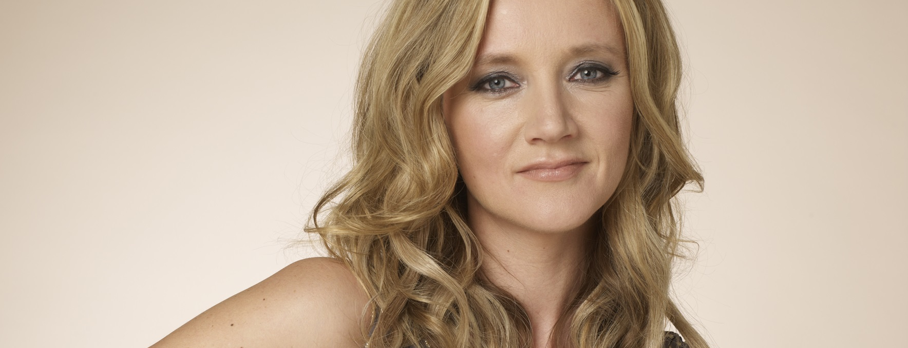 Inspire: Three Questions with Kate Russell – GirlyGeekdom