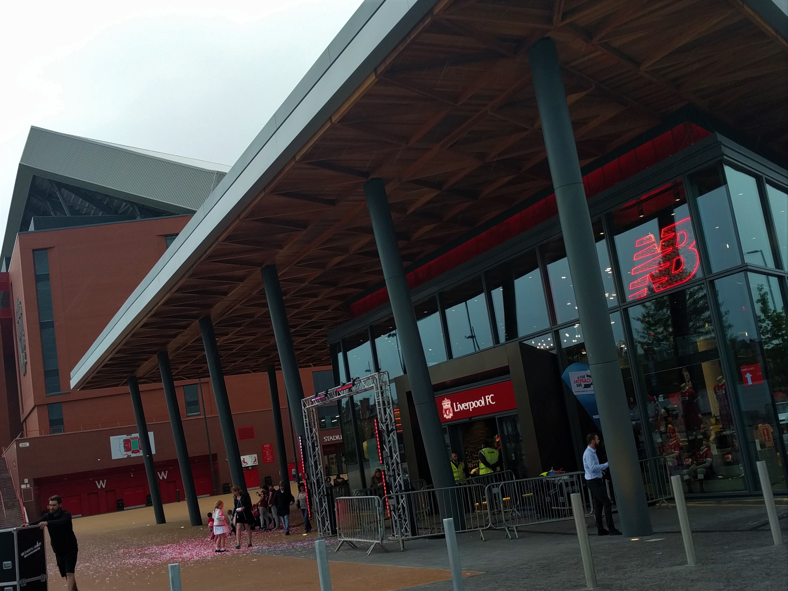 Opening Night At Liverpool FC’s Brand New Superstore & Robbie Fowler ...