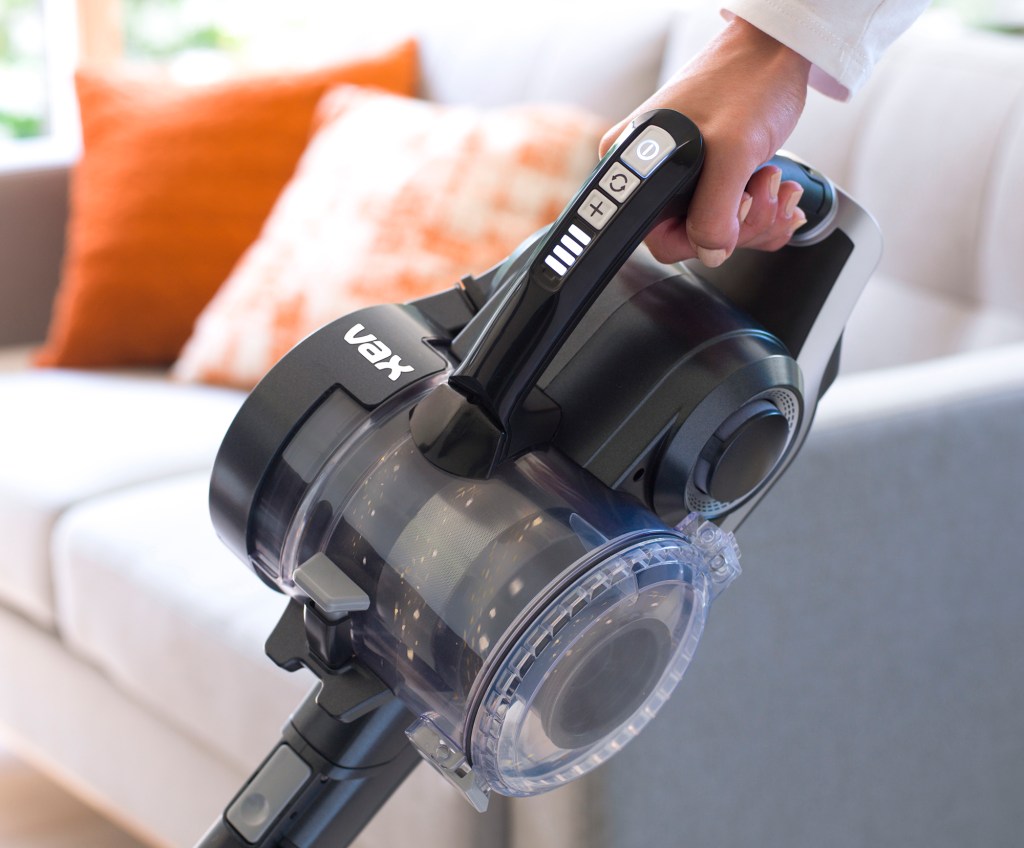 Vax Blade 2 Max Vs Dyson Animal V8 Review – GirlyGeekdom